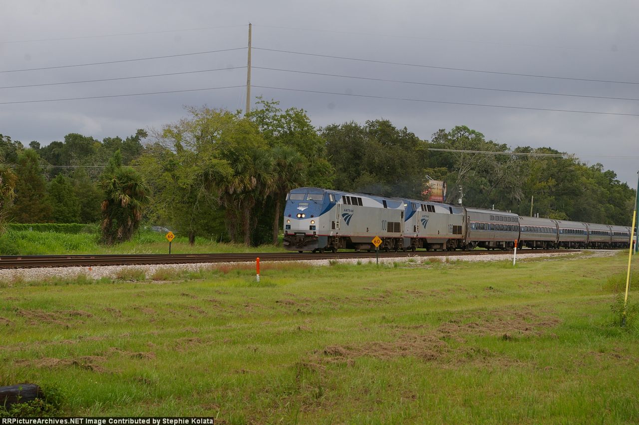 AMTK 100 NORTH BOUND